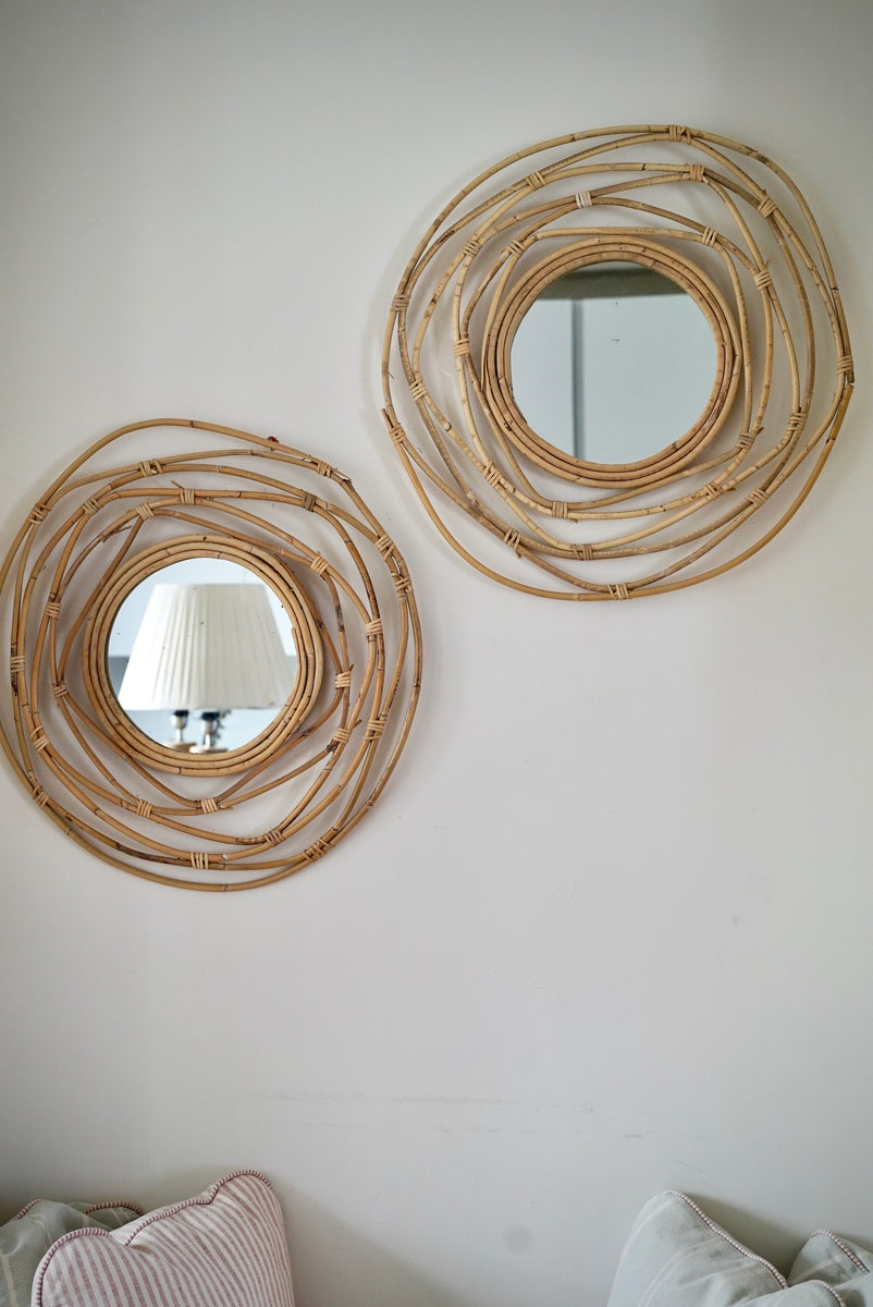 A Pair of Bamboo Mirrors – Farly